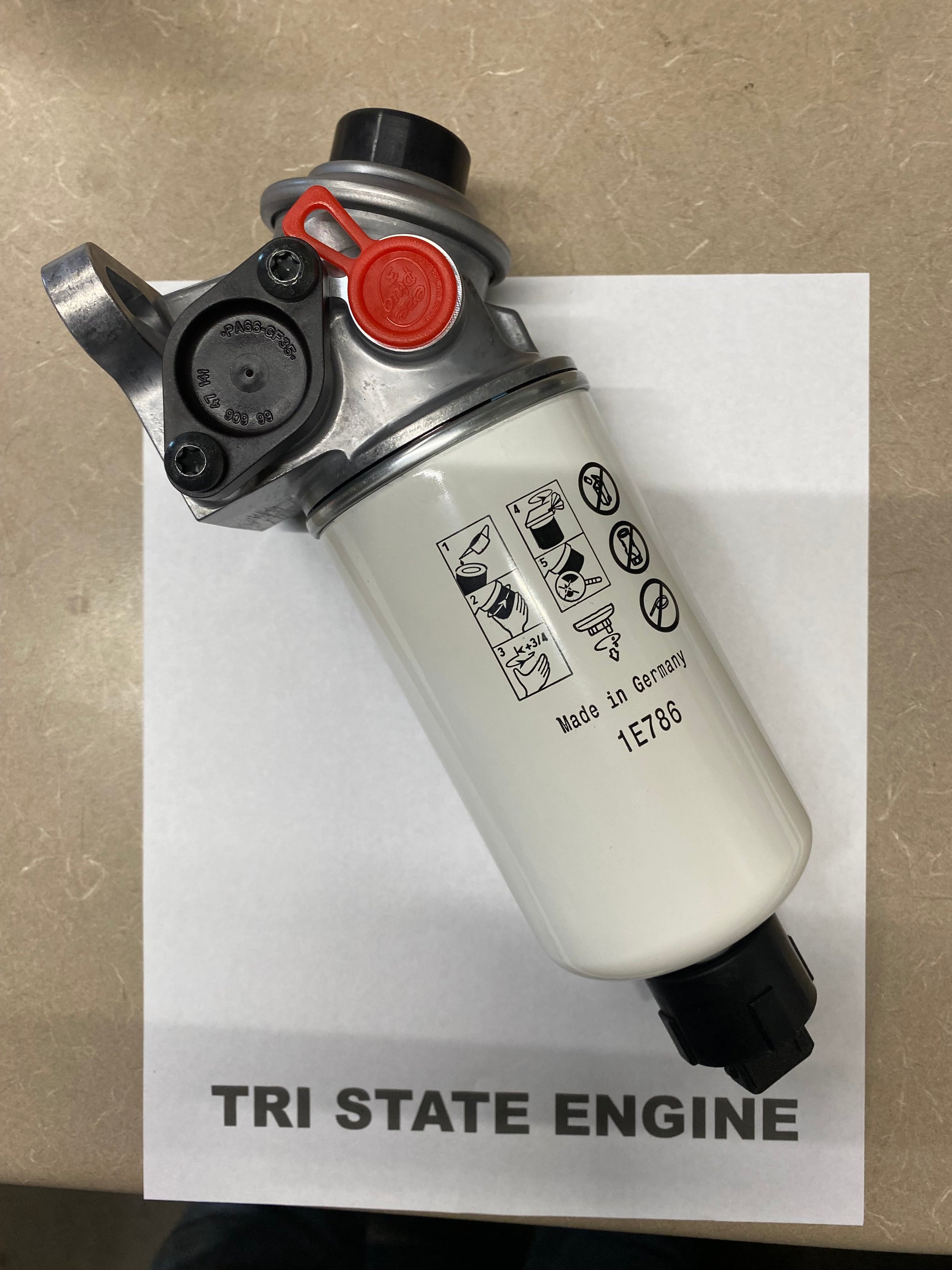 OEM KUBOTA FUEL FILTER / WATER SEPARATOR ASM W/ MOUNTING BRACKET & SEN ...