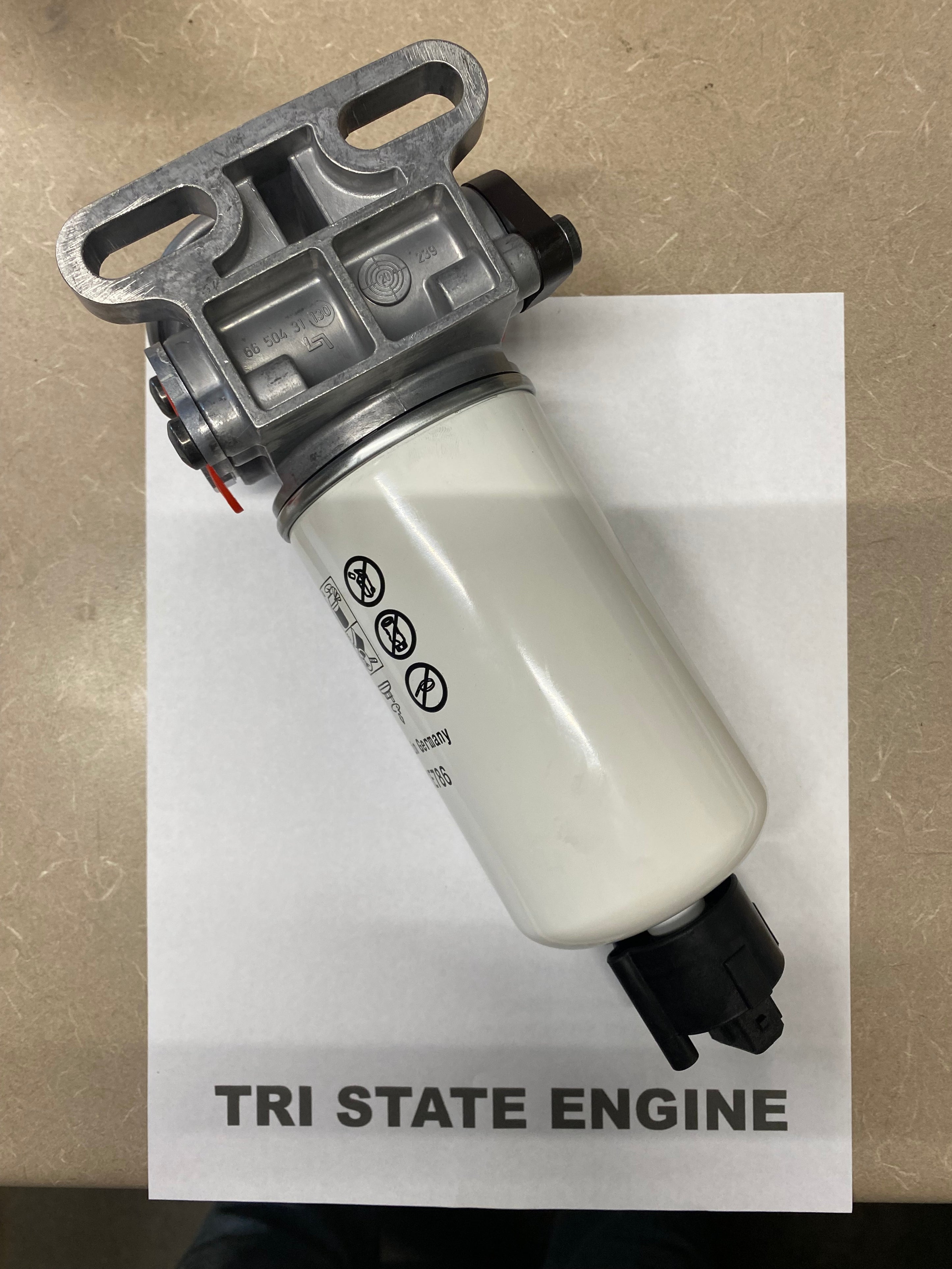 OEM KUBOTA FUEL FILTER / WATER SEPARATOR ASM W/ MOUNTING BRACKET & SEN ...